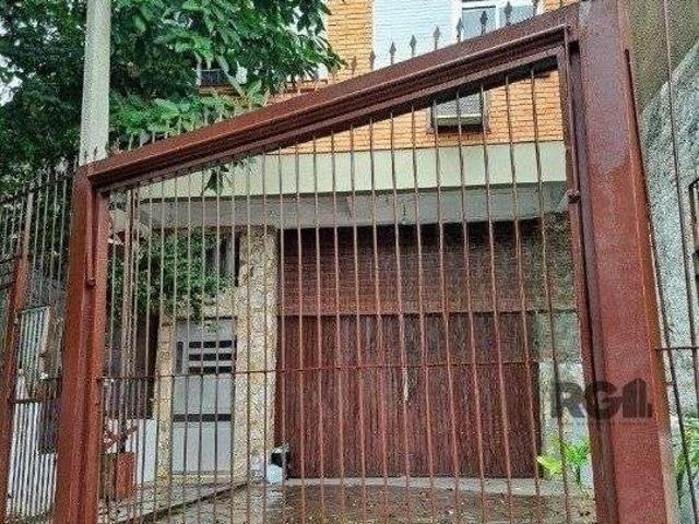 Casa / Sobrado para Venda em Porto Alegre/RS São Geraldo 3 Quartos
