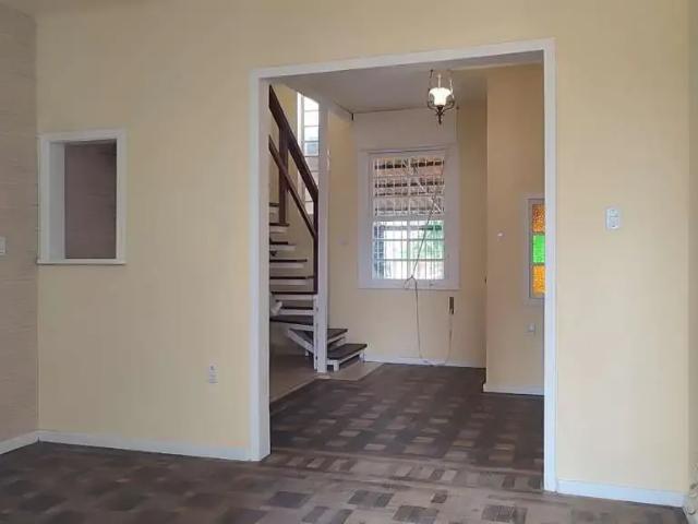 Casa / Sobrado para Venda em Porto Alegre/RS São Geraldo 3 Quartos
