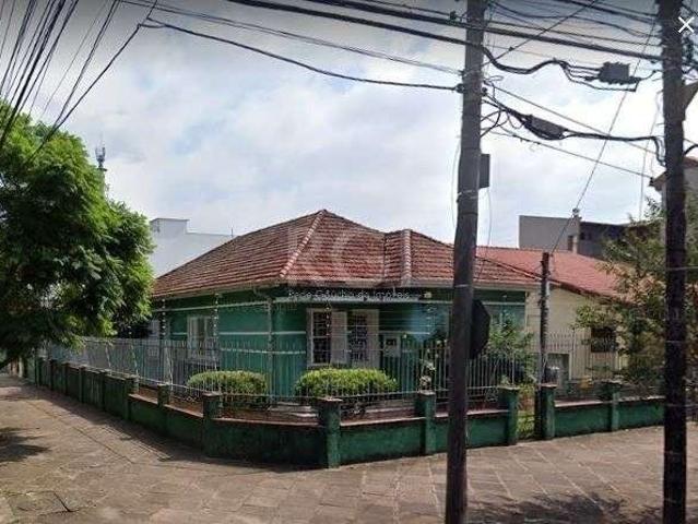 Casa / Sobrado para Venda em Porto Alegre/RS São Geraldo 3 Quartos