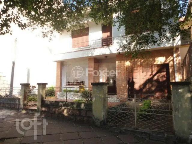 Casa / Sobrado para Venda em Porto Alegre/RS São João 4 Quartos
