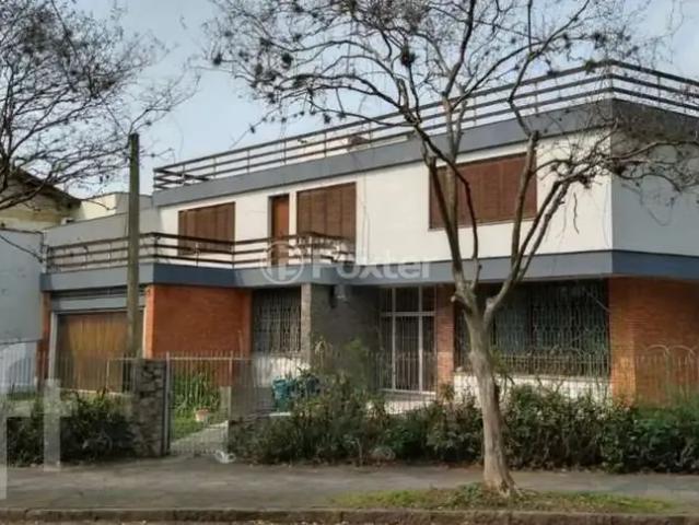 Casa / Sobrado para Venda em Porto Alegre/RS São João 5 Quartos