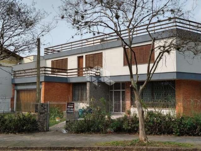 Casa / Sobrado para Venda em Porto Alegre/RS São João 5 Quartos