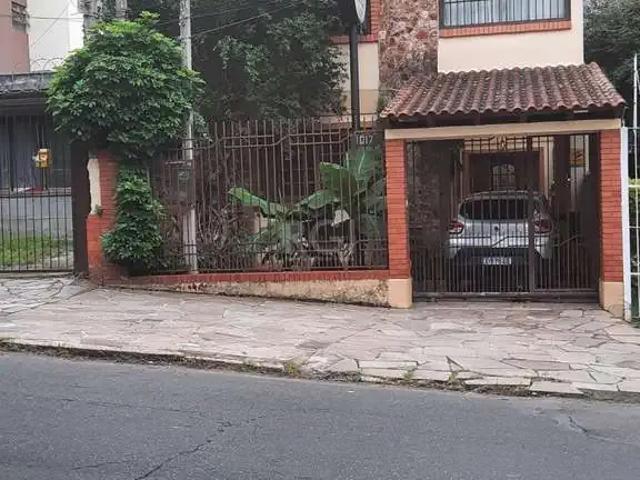 Casa / Sobrado para Venda em Porto Alegre/RS São João 5 Quartos