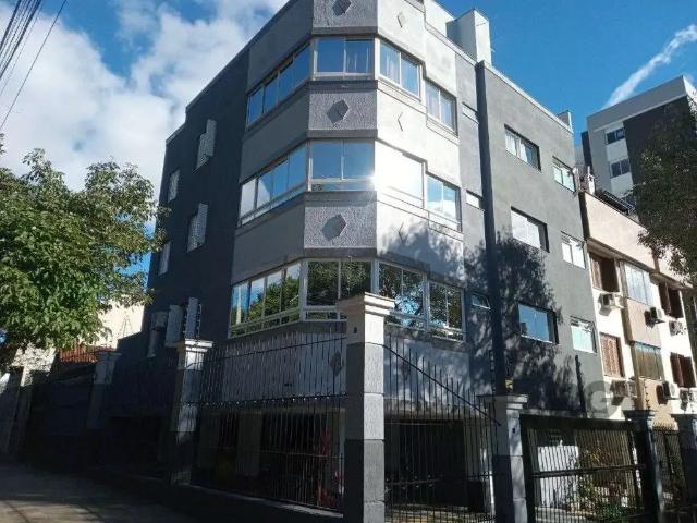 Casa / Sobrado para Venda em Porto Alegre/RS São João 9 Quartos