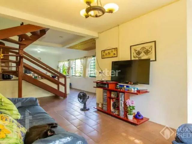 Casa / Sobrado para Venda em Porto Alegre/RS São João 2 Quartos