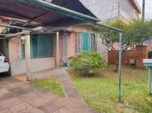 Casa / Sobrado para Venda em Porto Alegre/RS São João 3 Quartos