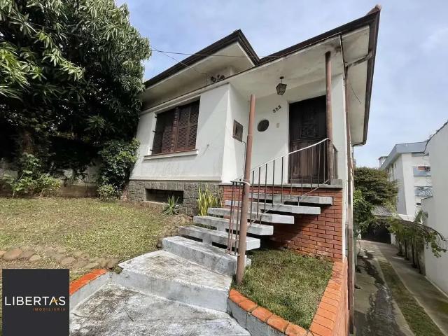 Casa / Sobrado para Venda em Porto Alegre/RS São João 3 Quartos