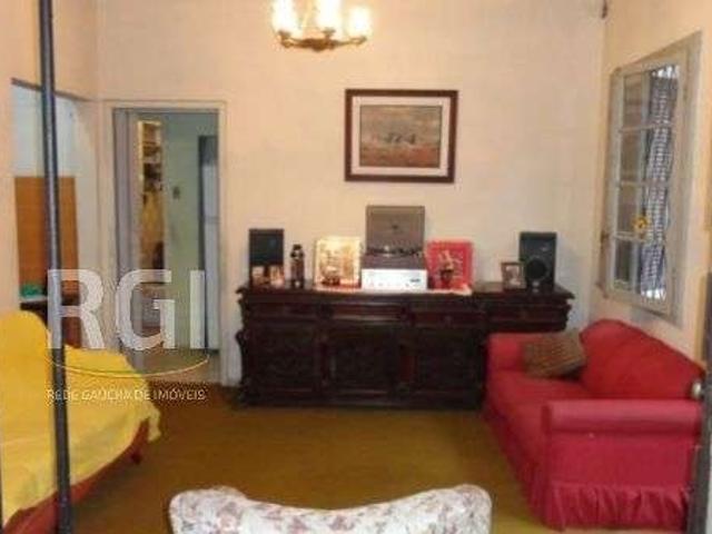 Casa / Sobrado para Venda em Porto Alegre/RS São João 3 Quartos