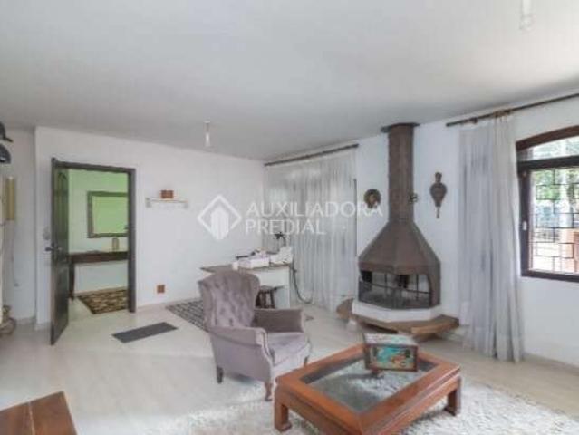 Casa / Sobrado para Venda em Porto Alegre/RS São João 3 Quartos