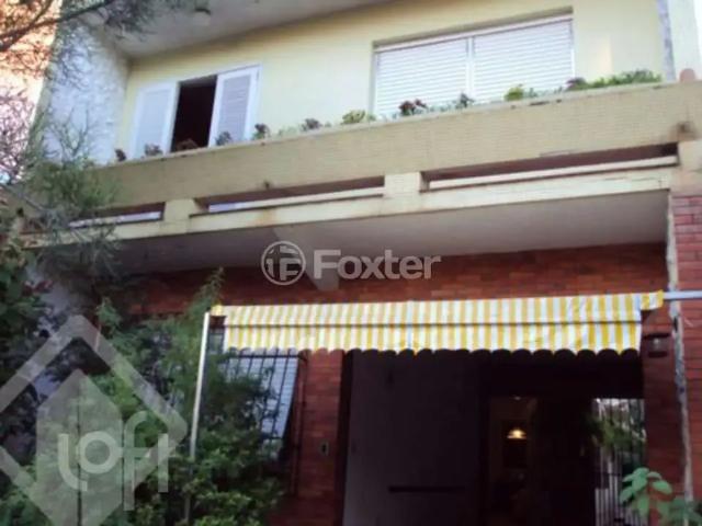 Casa / Sobrado para Venda em Porto Alegre/RS São João 3 Quartos