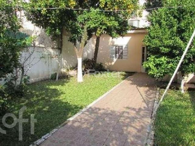 Casa / Sobrado para Venda em Porto Alegre/RS São João 3 Quartos