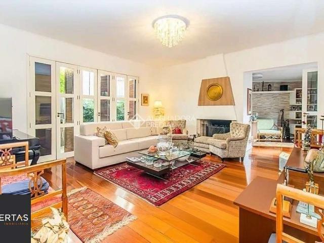 Casa / Sobrado para Venda em Porto Alegre/RS São João 3 Quartos