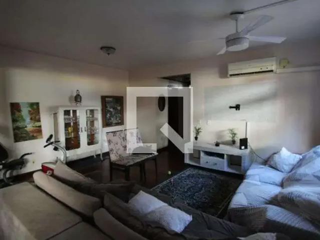 Casa / Sobrado para Venda em Porto Alegre/RS São Sebastião 3 Quartos
