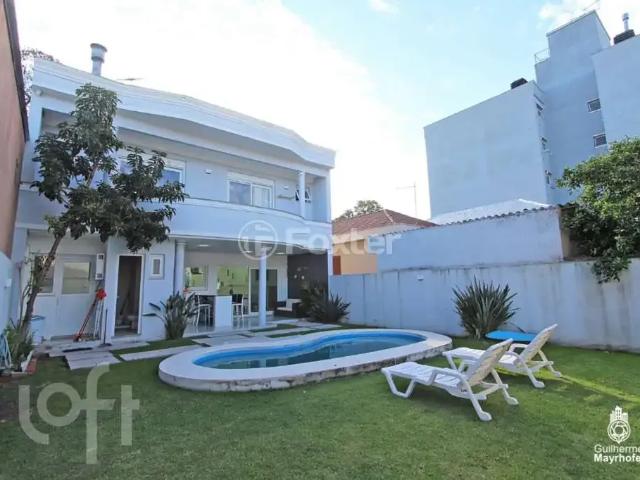 Casa / Sobrado para Venda em Porto Alegre/RS São Sebastião 3 Quartos