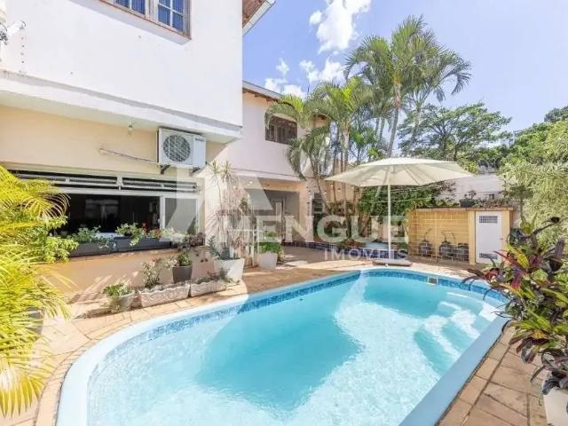 Casa / Sobrado para Venda em Porto Alegre/RS São Sebastião 3 Quartos