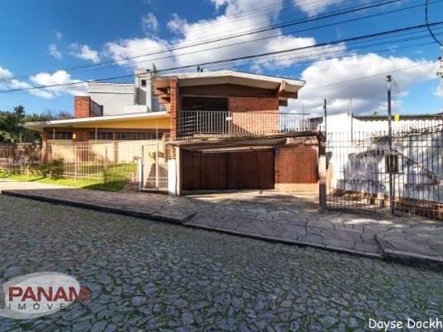 Casa / Sobrado para Venda em Porto Alegre/RS São Sebastião 3 Quartos