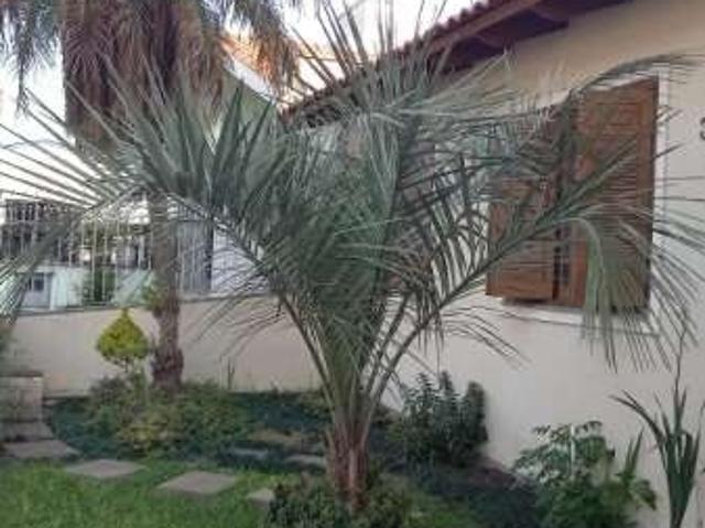 Casa / Sobrado para Venda em Porto Alegre/RS São Sebastião 3 Quartos