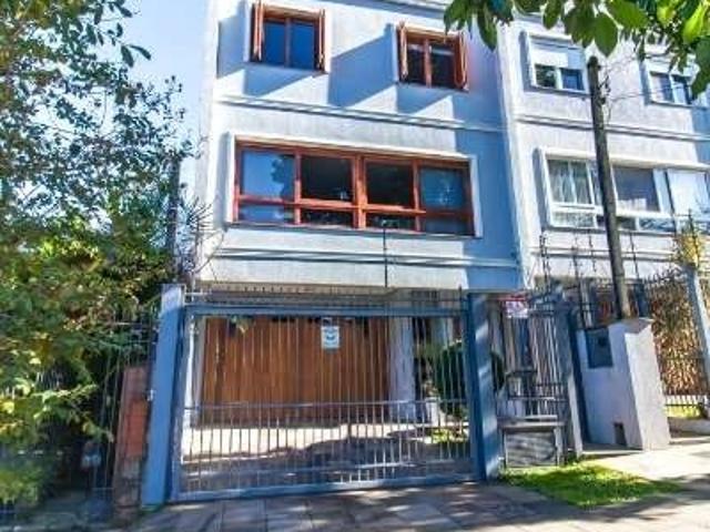 Casa / Sobrado para Venda em Porto Alegre/RS São Sebastião 3 Quartos