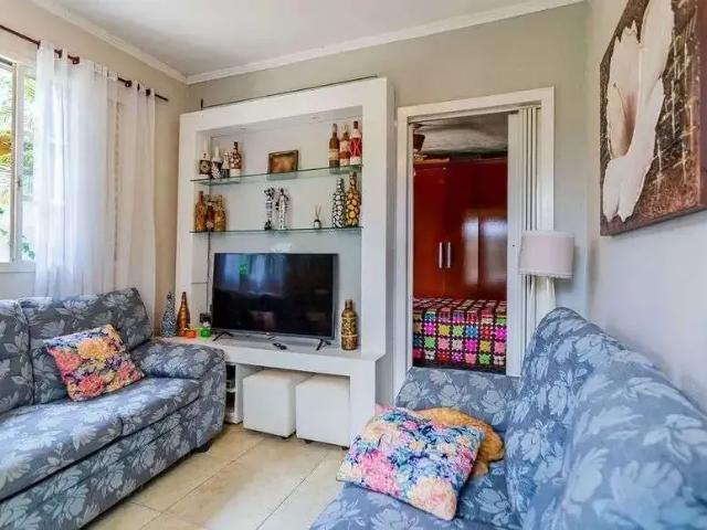 Casa / Sobrado para Venda em Porto Alegre/RS São Sebastião 3 Quartos