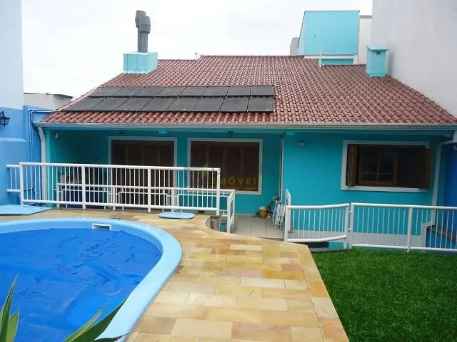 Casa / Sobrado para Venda em Porto Alegre/RS São Sebastião 4 Quartos