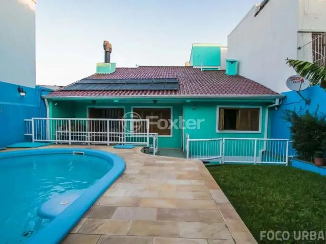 Casa / Sobrado para Venda em Porto Alegre/RS São Sebastião 4 Quartos