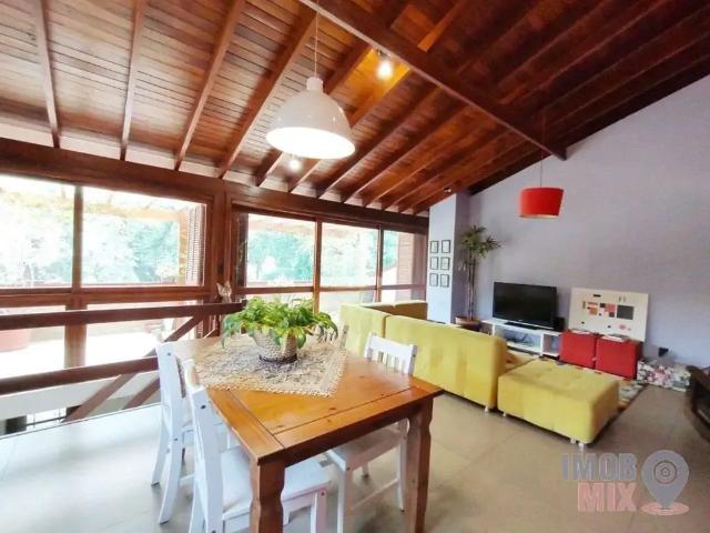 Casa / Sobrado para Venda em Porto Alegre/RS São Sebastião 5 Quartos
