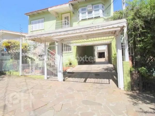 Casa / Sobrado para Venda em Porto Alegre/RS São Sebastião 8 Quartos