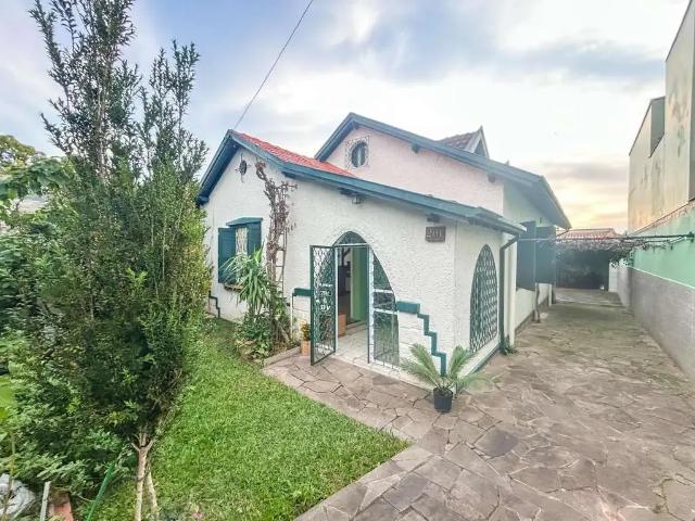 Casa / Sobrado para Venda em Porto Alegre/RS Santa Tereza 3 Quartos