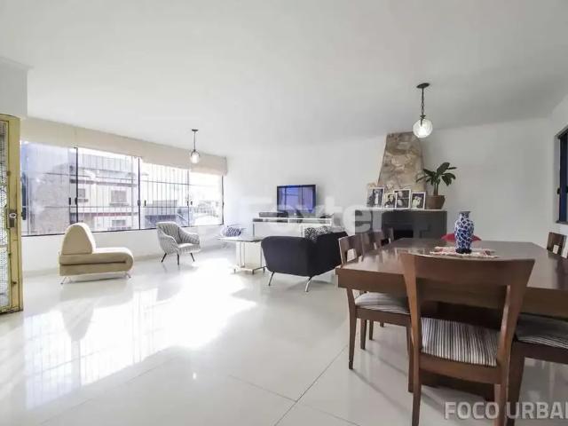Casa / Sobrado para Venda em Porto Alegre/RS Santa Tereza 4 Quartos