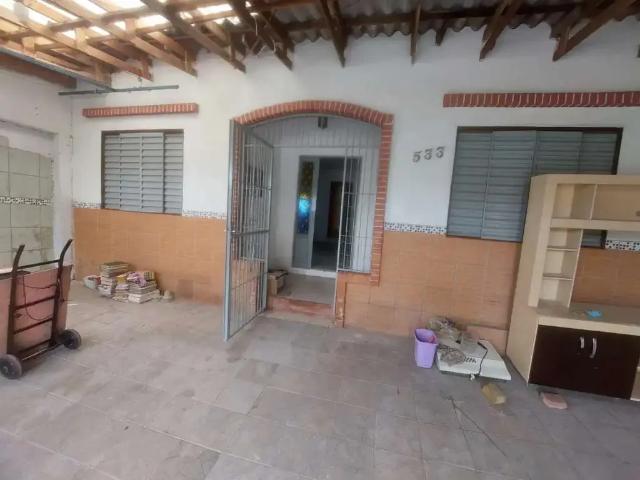 Casa / Sobrado para Venda em Porto Alegre/RS Santa Tereza 4 Quartos