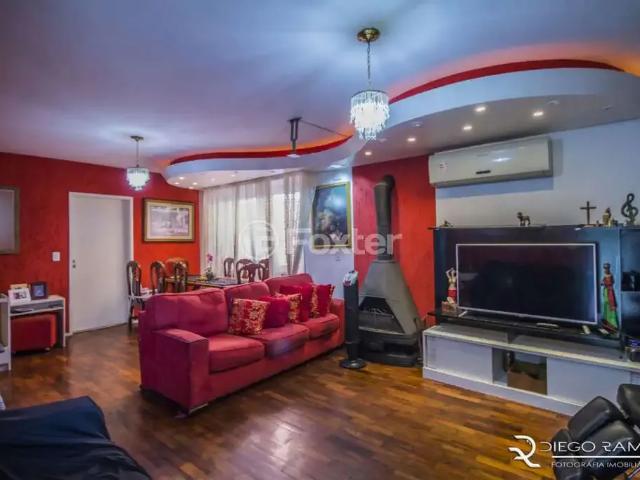 Casa / Sobrado para Venda em Porto Alegre/RS Santa Tereza 4 Quartos