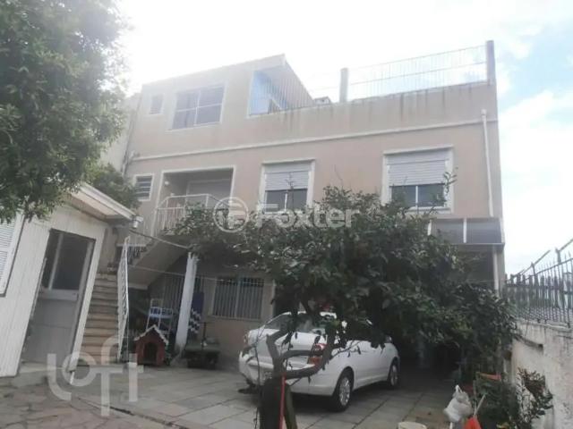 Casa / Sobrado para Venda em Porto Alegre/RS Santa Tereza 8 Quartos