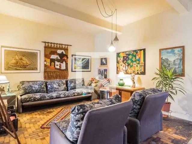 Casa / Sobrado para Venda em Porto Alegre/RS Santa Cecília 3 Quartos