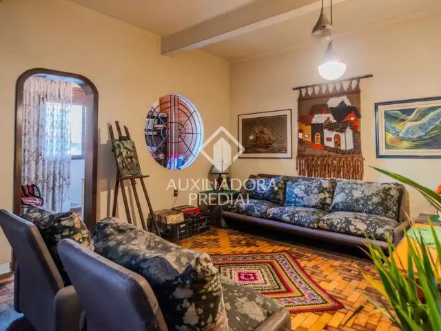 Casa / Sobrado para Venda em Porto Alegre/RS Santa Cecília 3 Quartos