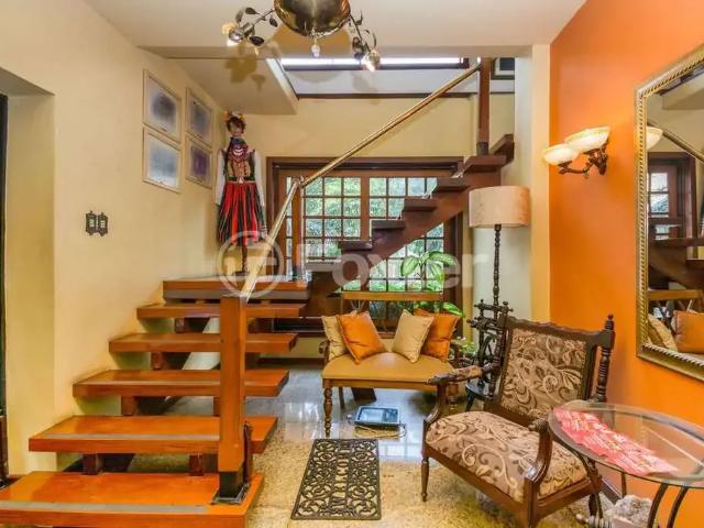Casa / Sobrado para Venda em Porto Alegre/RS Santa Cecília 3 Quartos