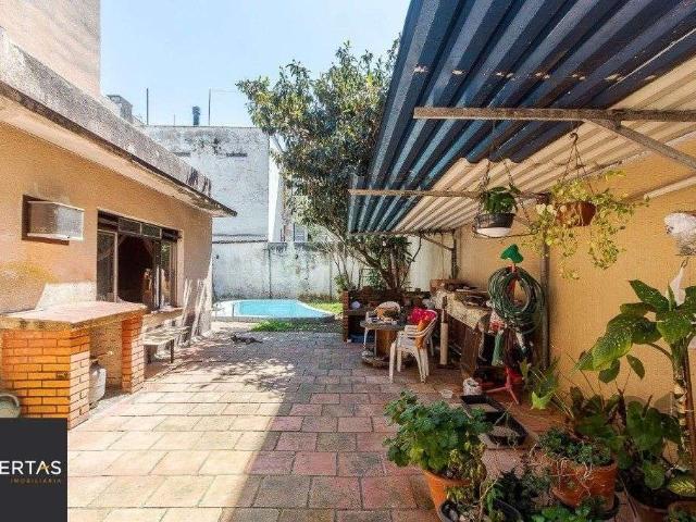 Casa / Sobrado para Venda em Porto Alegre/RS Santa Cecília 3 Quartos