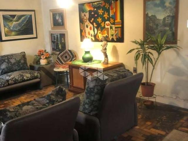 Casa / Sobrado para Venda em Porto Alegre/RS Santa Cecília 3 Quartos