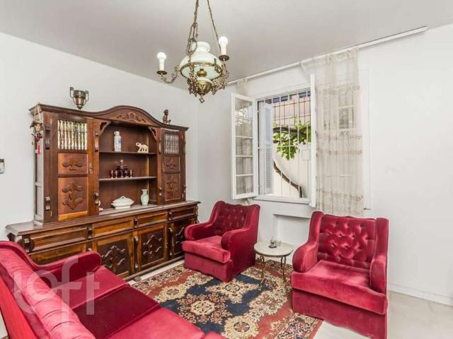 Casa / Sobrado para Venda em Porto Alegre/RS Santa Cecília 7 Quartos