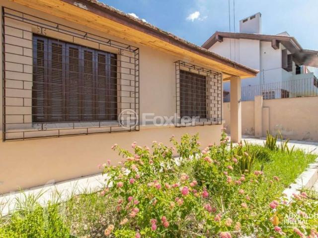 Casa / Sobrado para Venda em Porto Alegre/RS Santa Maria Goretti 3 Quartos