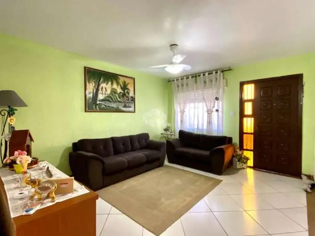 Casa / Sobrado para Venda em Porto Alegre/RS Santa Maria Goretti 3 Quartos