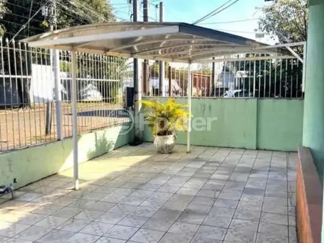 Casa / Sobrado para Venda em Porto Alegre/RS Santa Maria Goretti 3 Quartos