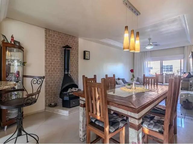 Casa / Sobrado para Venda em Porto Alegre/RS Santa Maria Goretti 3 Quartos