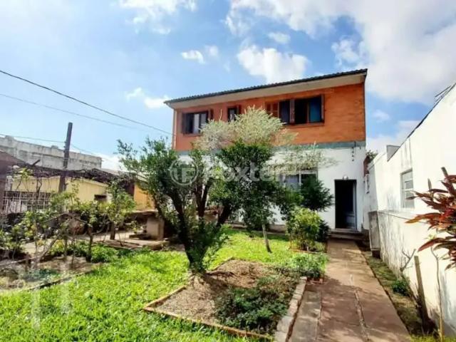 Casa / Sobrado para Venda em Porto Alegre/RS Santa Maria Goretti 3 Quartos