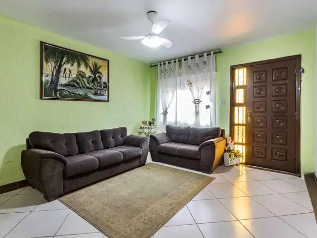 Casa / Sobrado para Venda em Porto Alegre/RS Santa Maria Goretti 3 Quartos