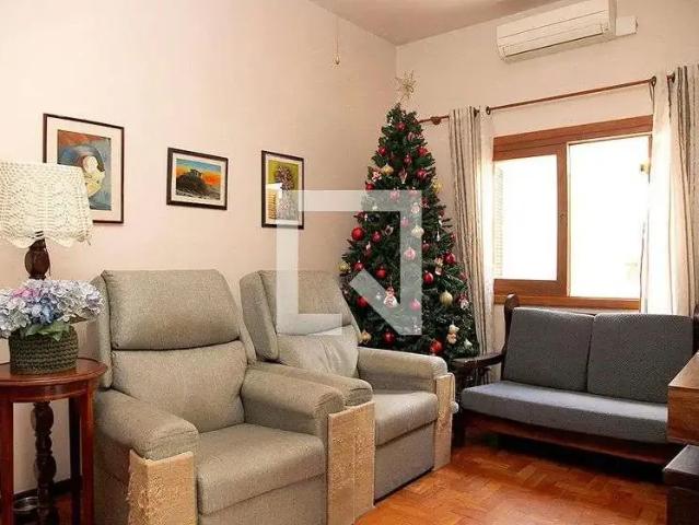 Casa / Sobrado para Venda em Porto Alegre/RS Santana 2 Quartos