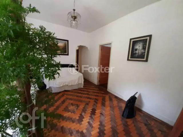 Casa / Sobrado para Venda em Porto Alegre/RS Santana 3 Quartos