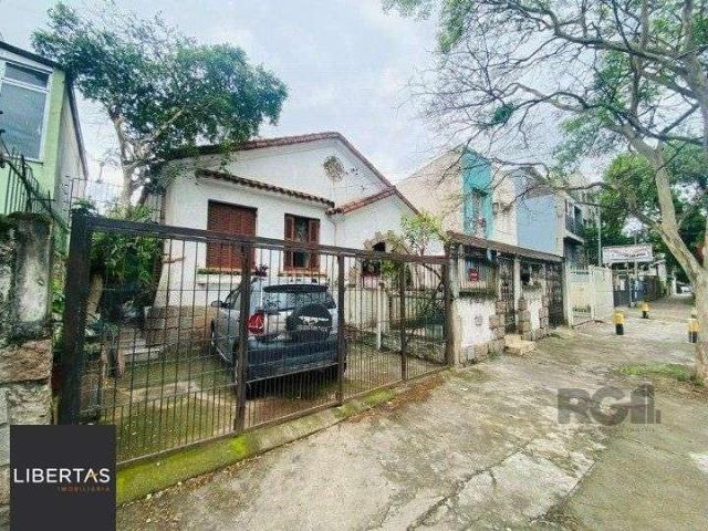 Casa / Sobrado para Venda em Porto Alegre/RS Santana 3 Quartos