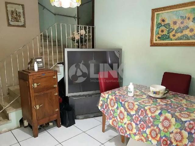 Casa / Sobrado para Venda em Porto Alegre/RS Santana 3 Quartos