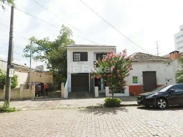 Casa / Sobrado para Venda em Porto Alegre/RS Santana 3 Quartos