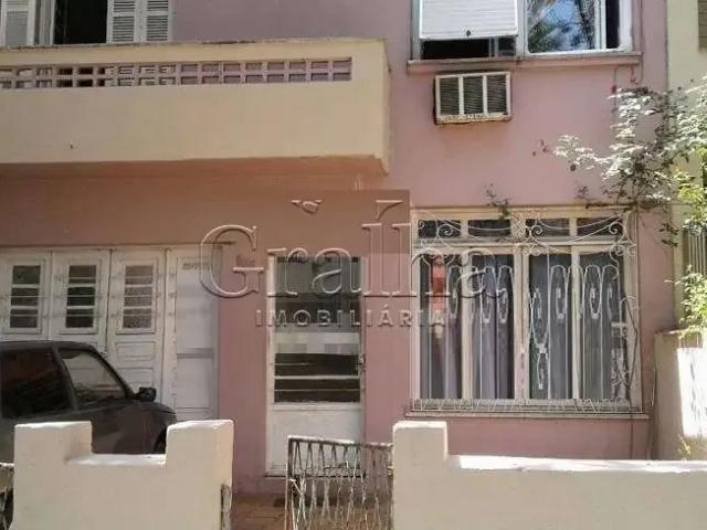Casa / Sobrado para Venda em Porto Alegre/RS Santana 3 Quartos